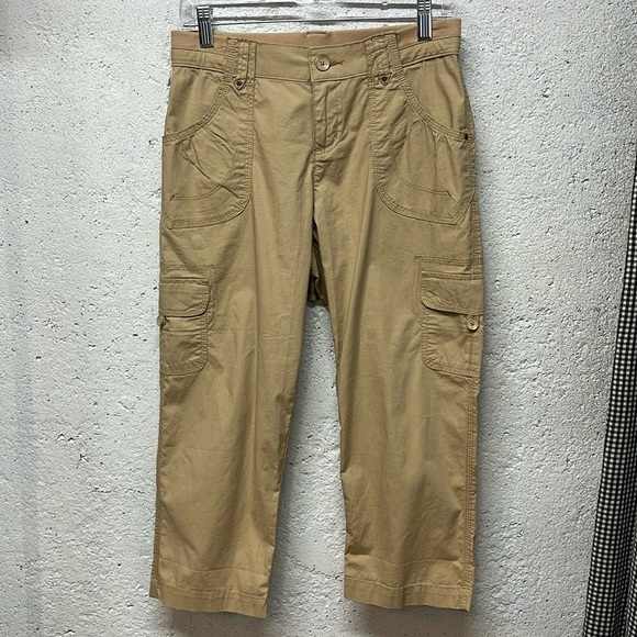 Lee | Pants & Jumpsuits | Lee 4p Relaxed Fit Cargo Capri Pants Tan ...
